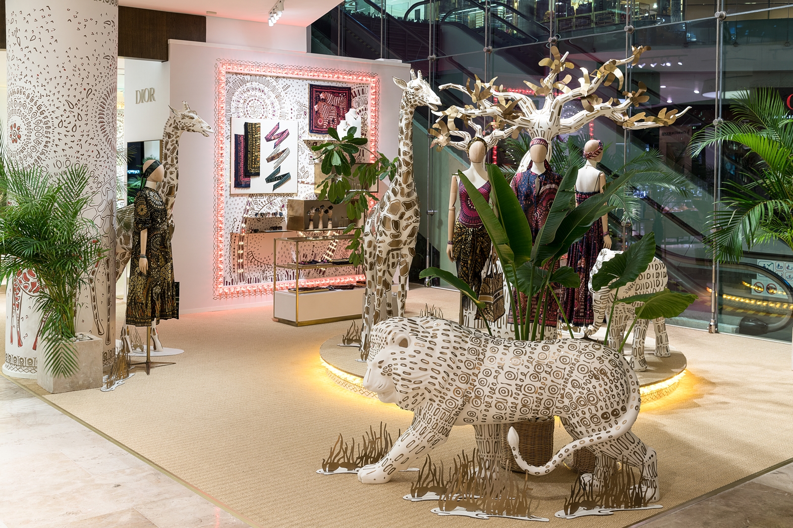 Dior’dan Meksika’da iki yeni pop-up mağaza | Fashion World Türkiye